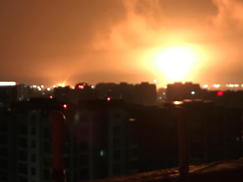 Massive Fire At ONGC Surat, Three Back To Back Explosions Scare People ...