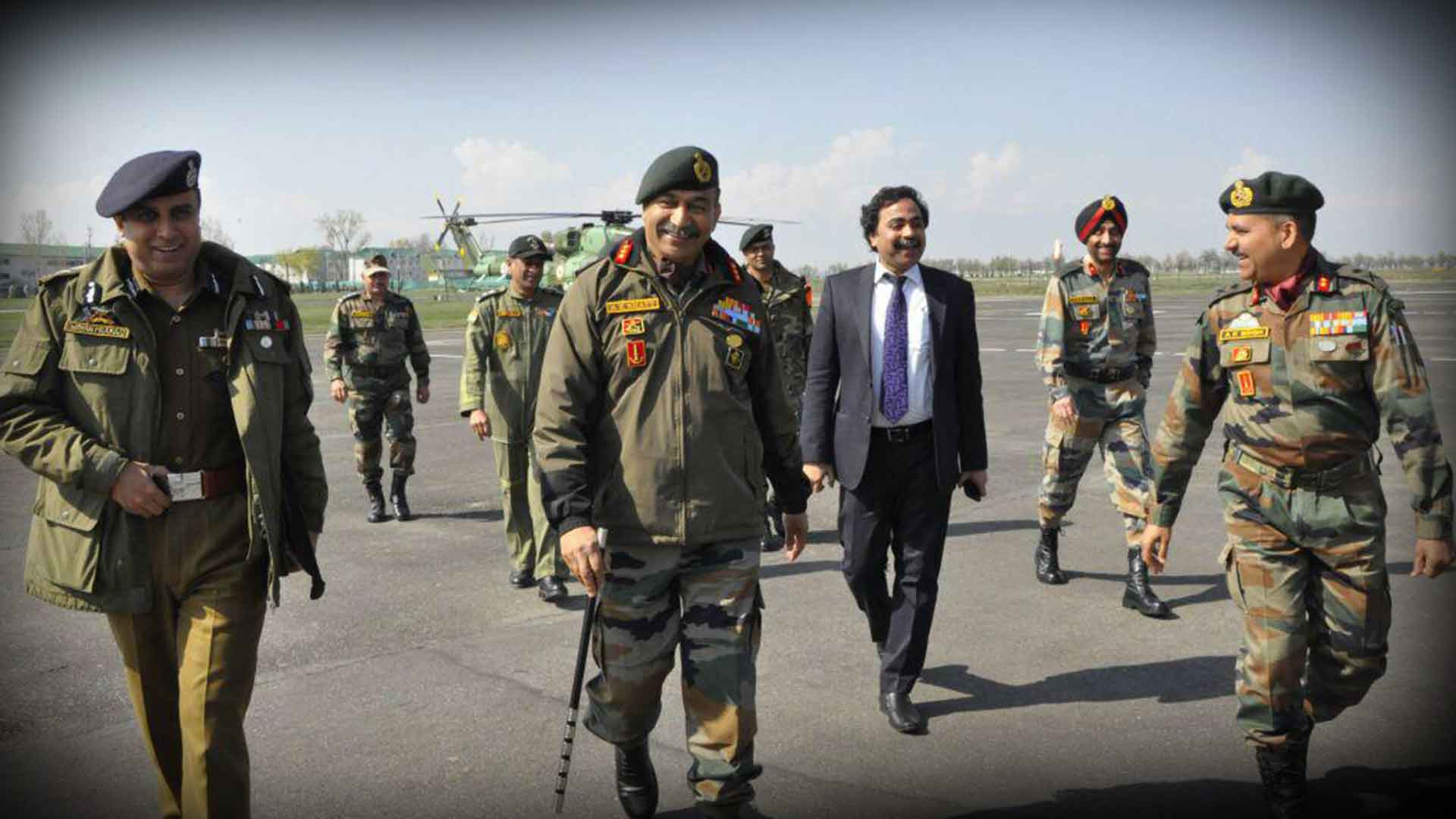 Chinar CORPS Commander chairs key security review meet - HW News English