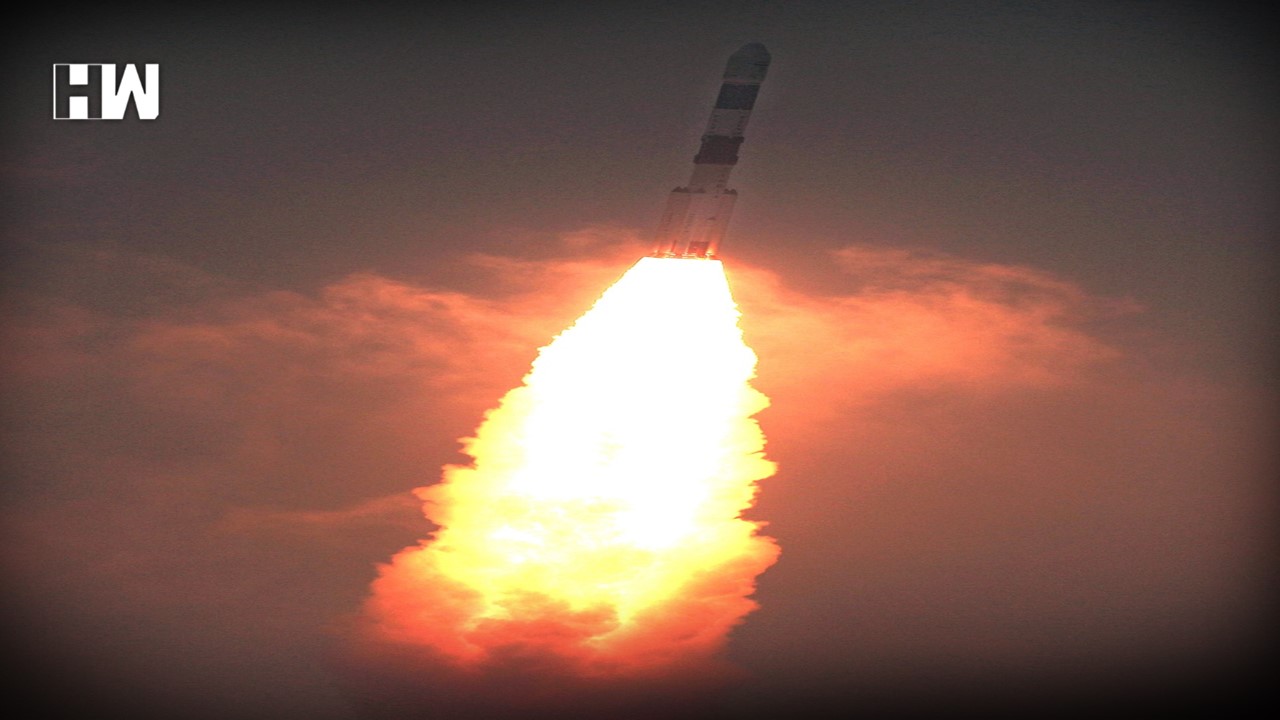 ISRO Successfully Launches Earth Imaging Satellite Cartosat-3 - HW News ...