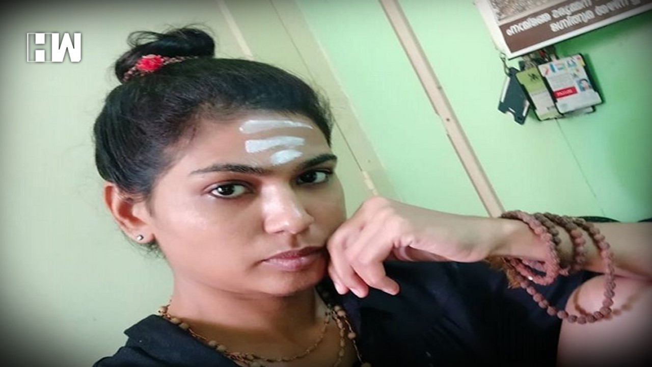 Sabarimala row: BSNL transfers activist Rehana Fathima - HW News English