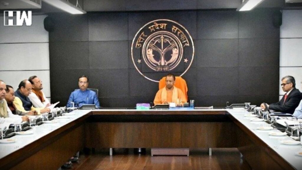 Uttar Pradesh: Eight IAS Officers Transferred By Yogi Government - HW ...