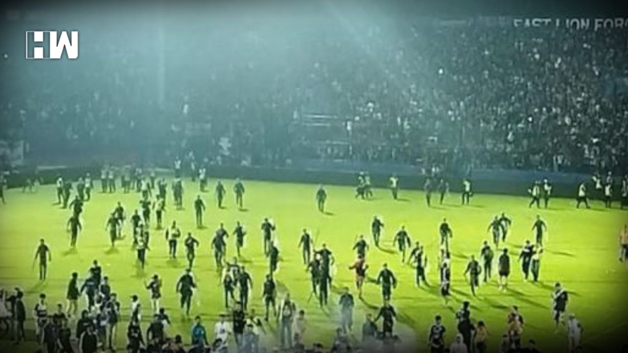 Watch: Riots Breaks Out At Liga 1 Football Match, At Least 127 Dead ...