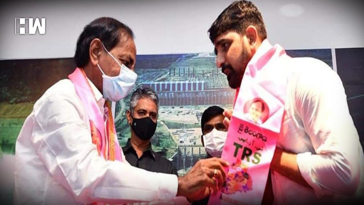 BRS MLC Kaushik Reddy's Derogatory Remark Against Telangana Governor - HW News English