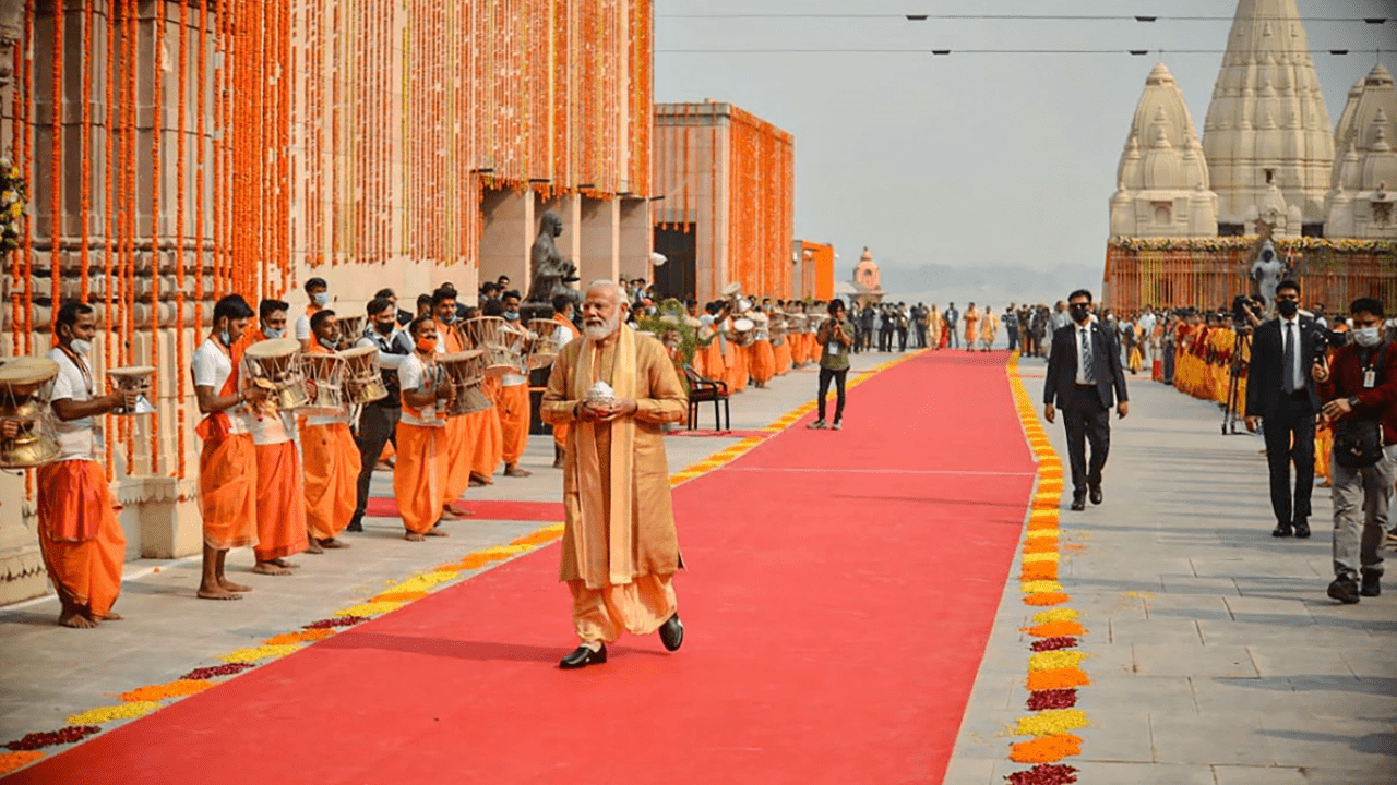 PM Modi Visits Varanasi - HW News English