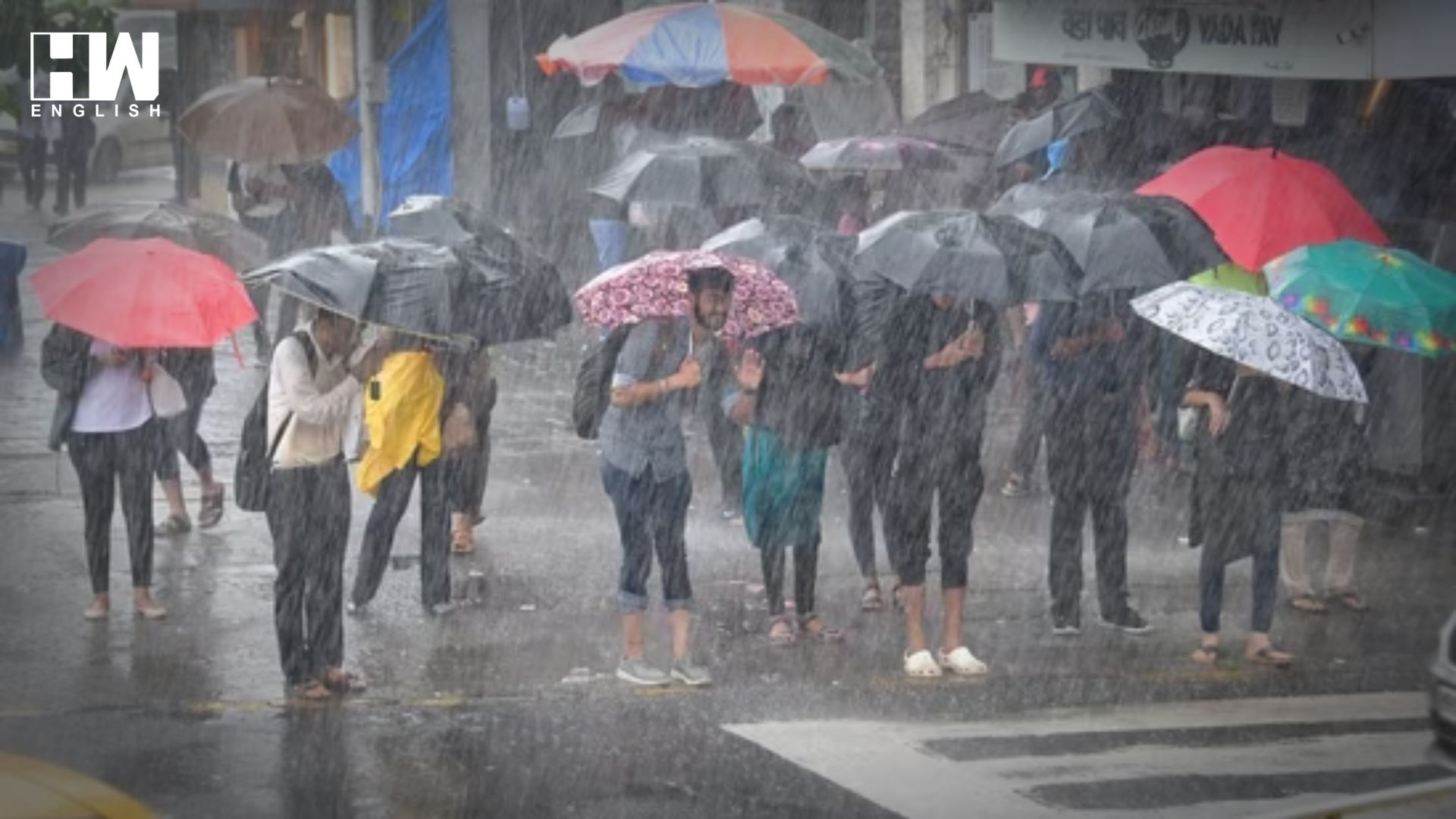 IMD Issues Red Alert For Heavy Rainfall In Several States - HW News English