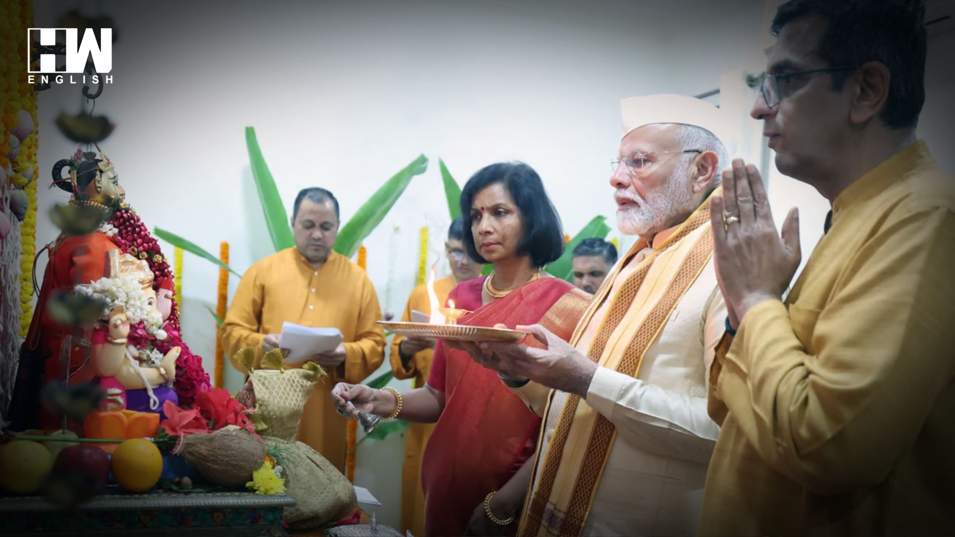 Row Over PM Modi Participating in Ganpati Puja at CJI DY Chandrachud’s ...